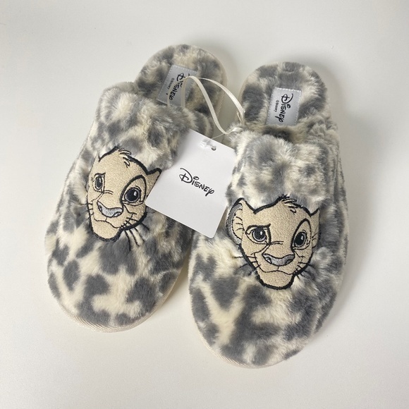 Disney | Shoes | Disney Lion King Simba House Warm Winter Plush ...